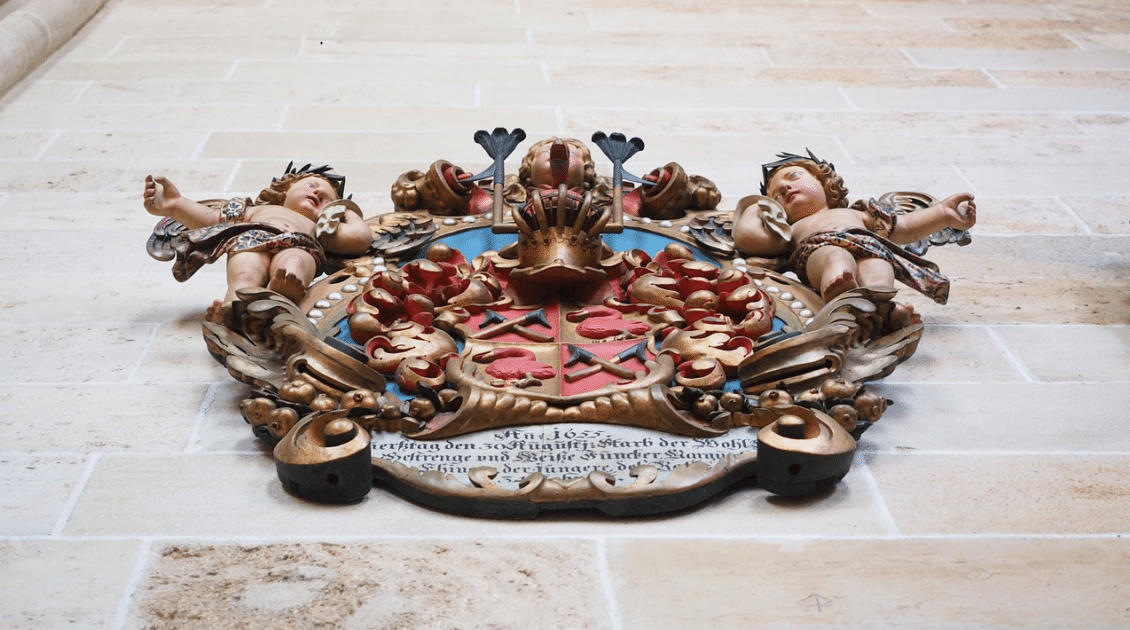 What is My Family Crest? How to Find Out Without Getting Fooled