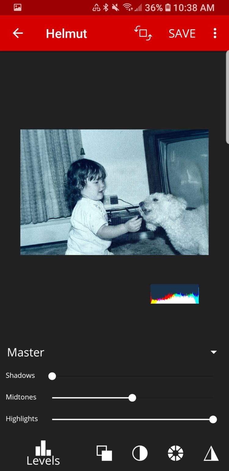 You Can Now Use Your Phone to Turn Old Negatives and Slides Into Photos